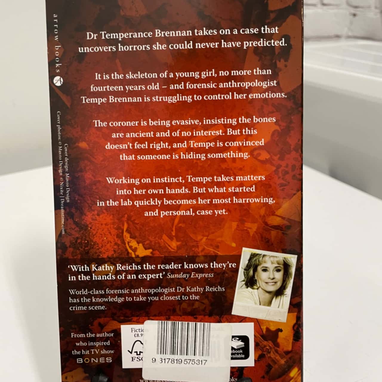 Kathy Reichs - Bones to Ashes