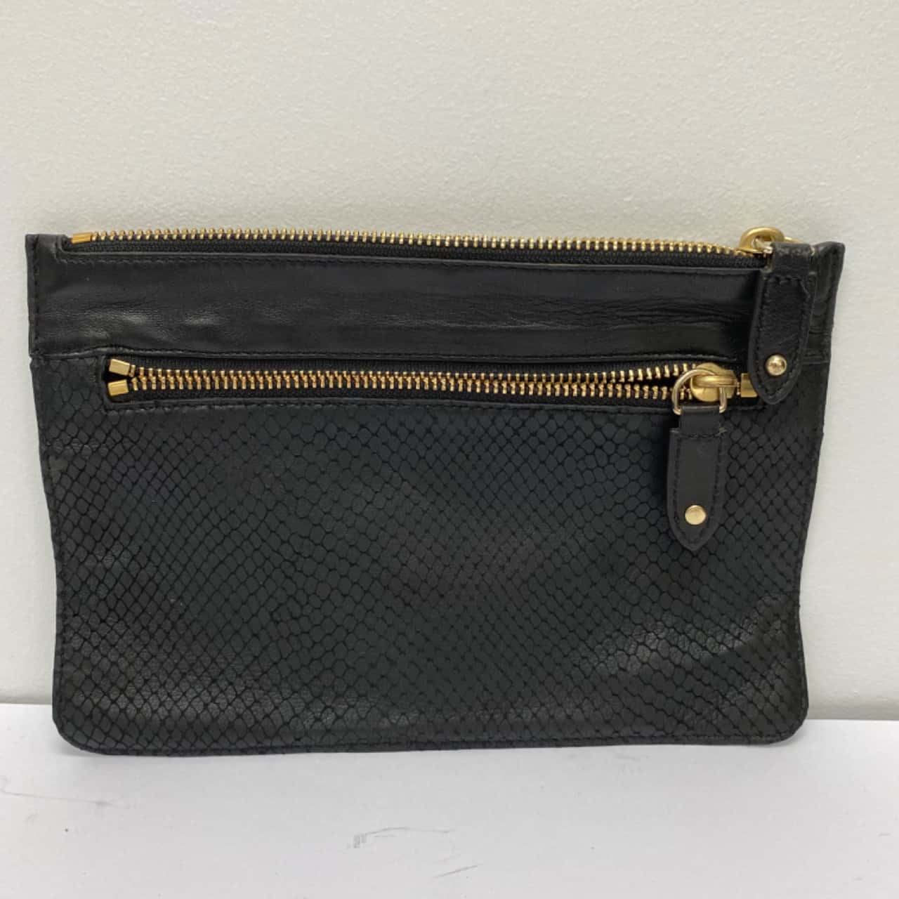 Witchery Leather Snake Print Embossed Clutch Black (s)