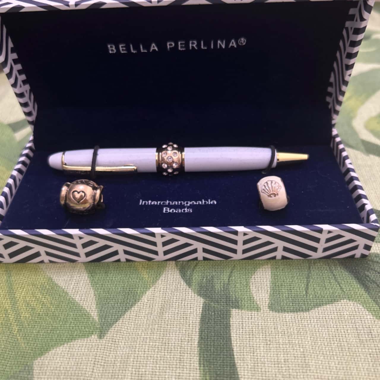 Bella perlina white gold and diamond pen (b13)(s) - New With Tags ...