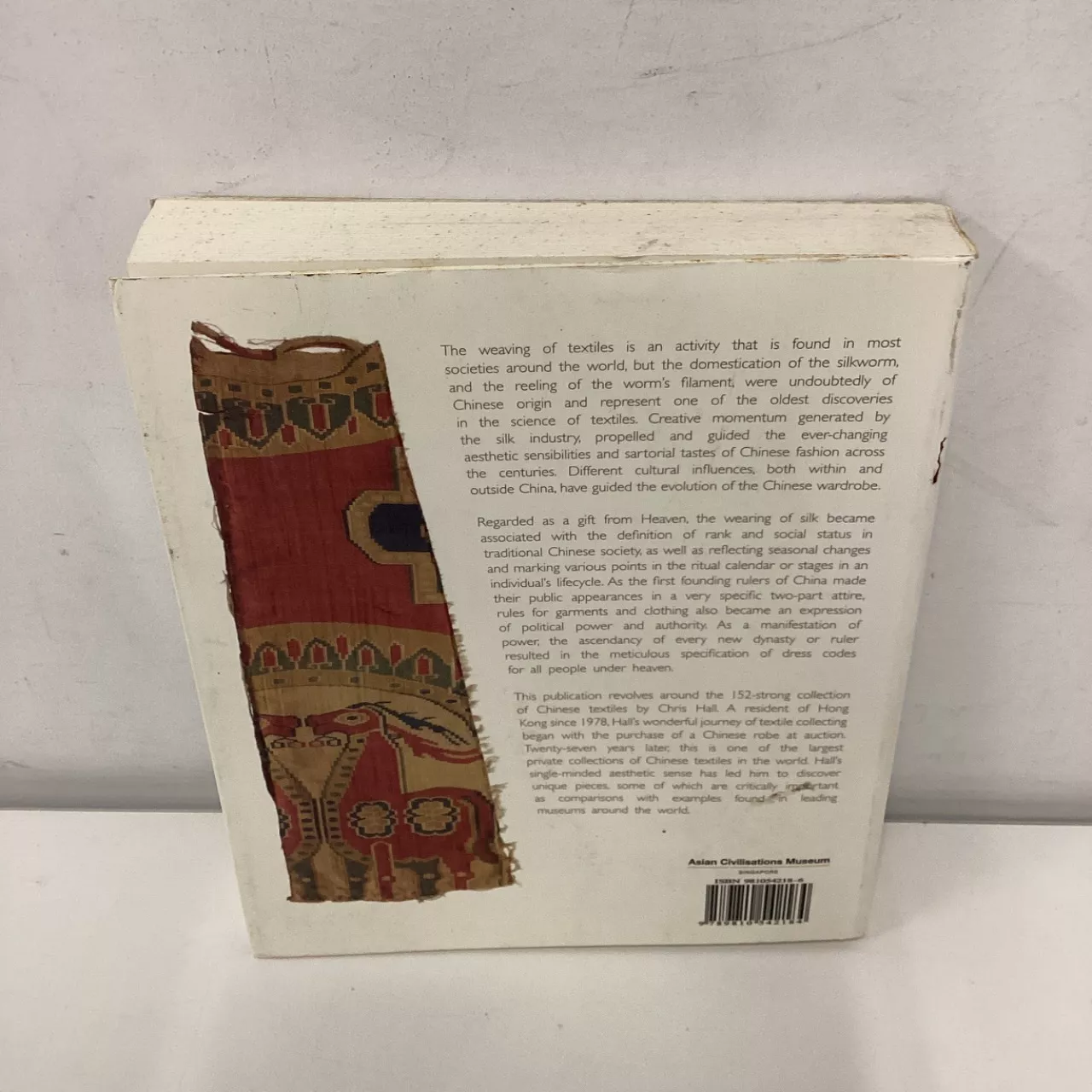 Power Dressing: Textile for Rulers and Priests from the Chris Hall ...