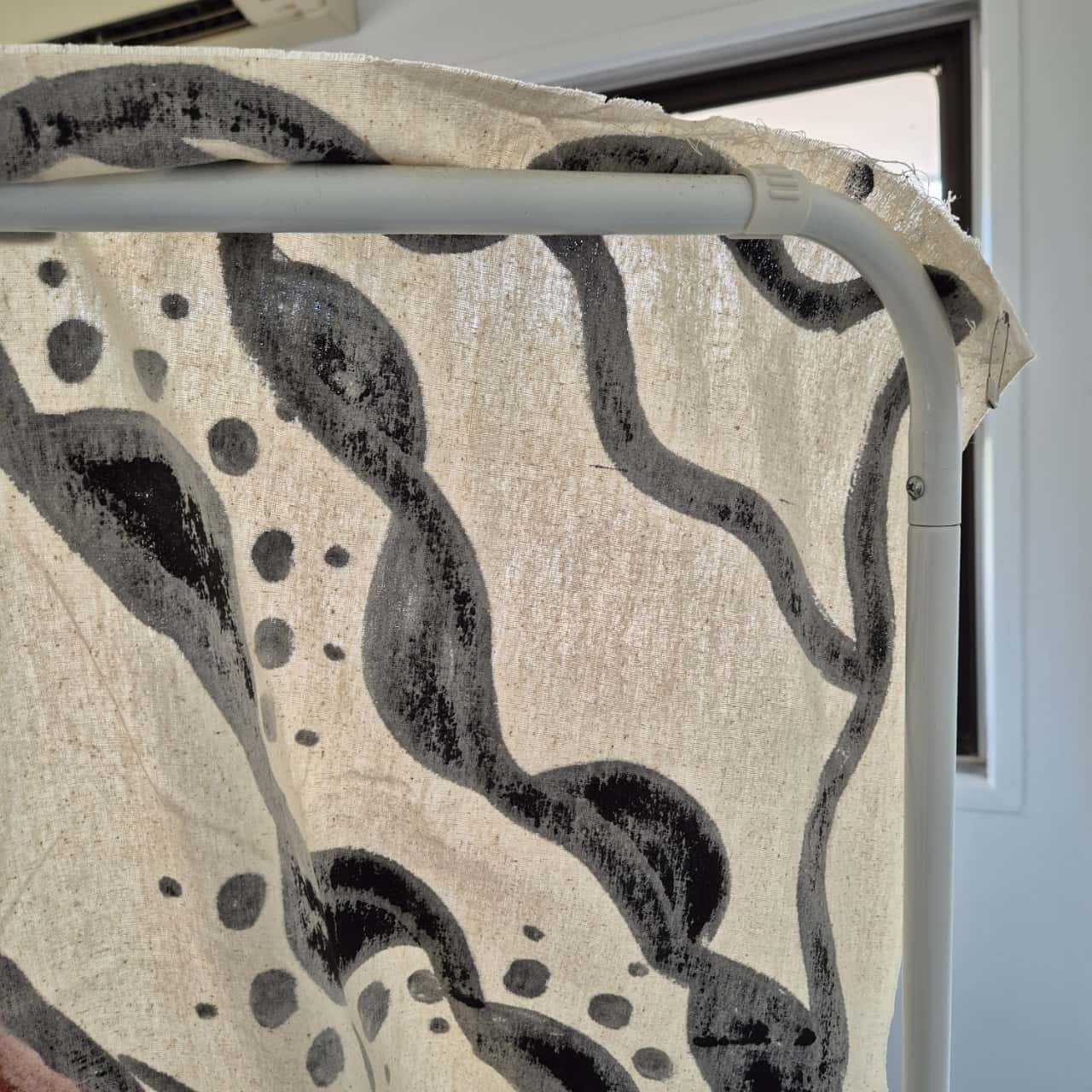 Australian Indigenous Art Lizard Handpainted Linen 90cm x 230cm(s)