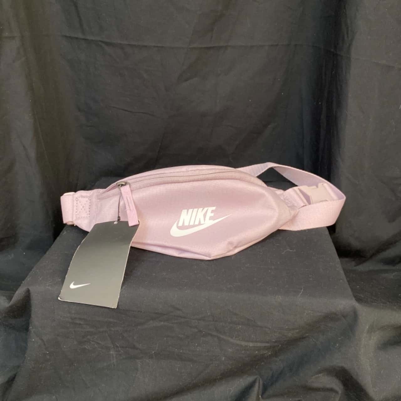 Nike Womens Fanny Pack Purple (s)
