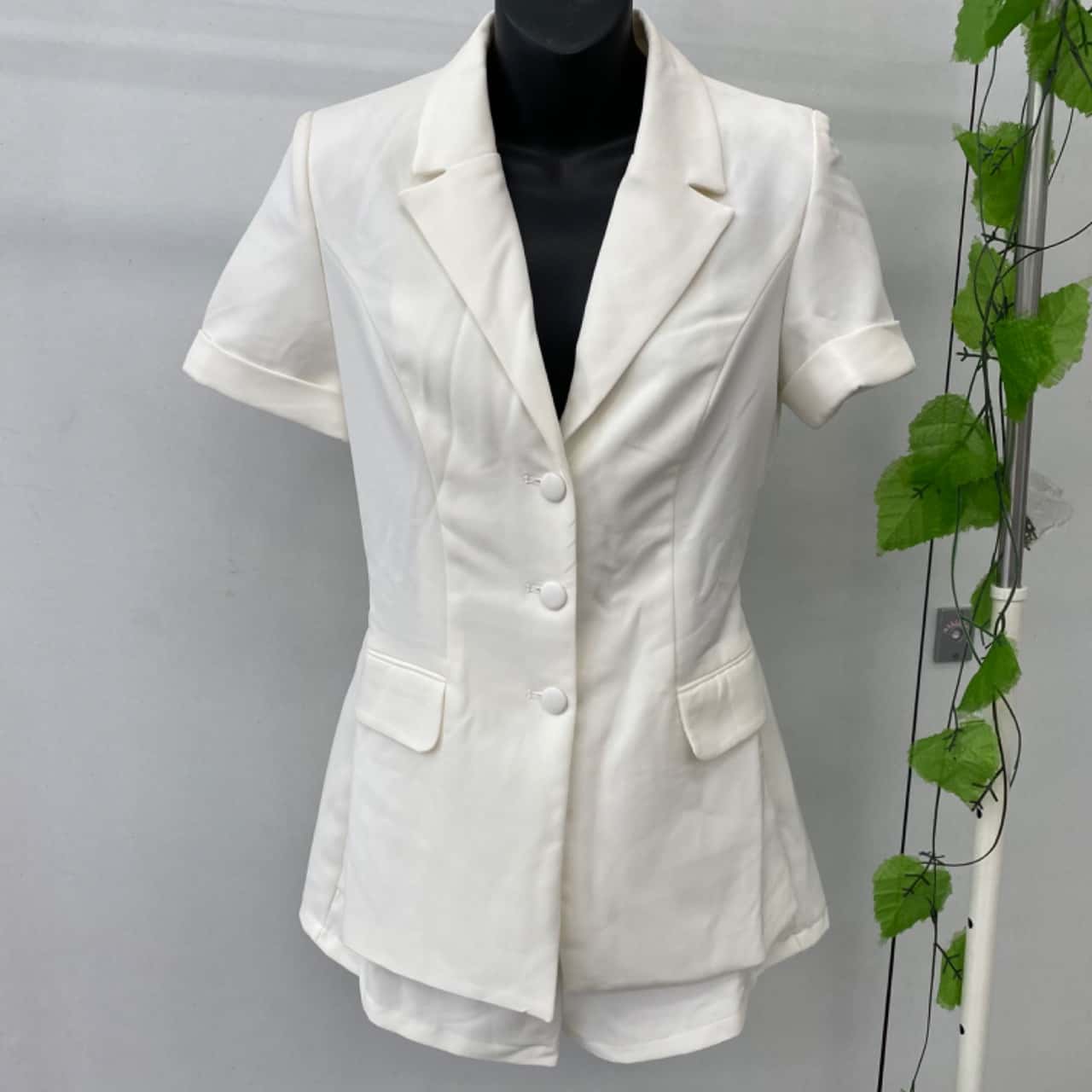 Womens PRINCESS POLLY Amara White Playsuit Brand New(s)