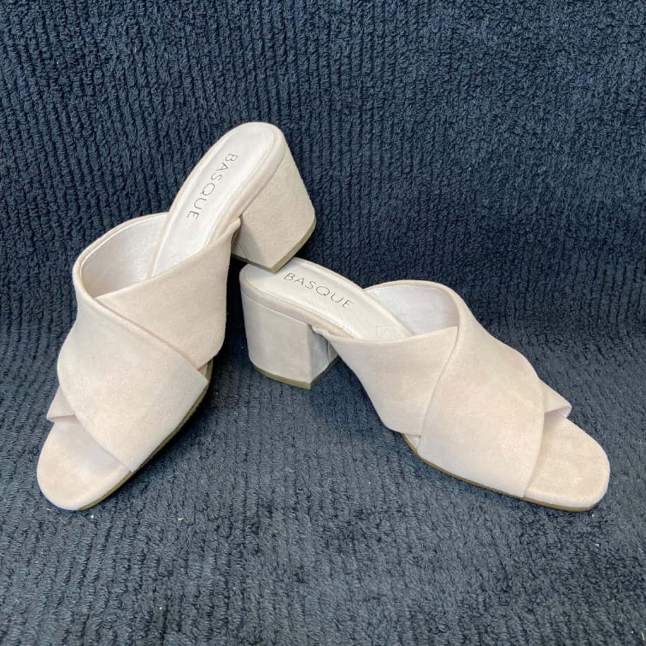 Basque Womens Size 37 Pink Nide Slip Heels