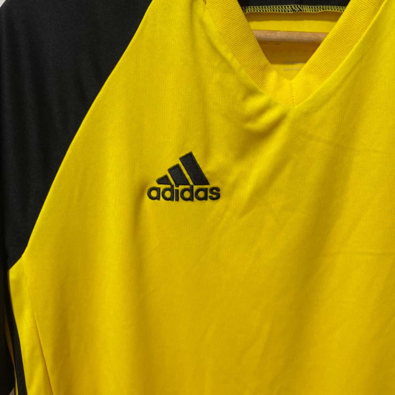 Adidas Mens Size 15/16yr Yellow Top