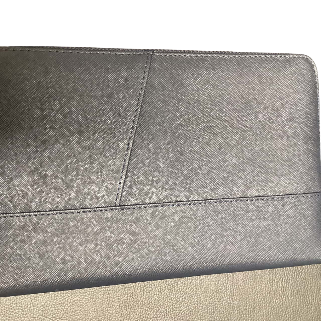 Apt Club Unisex Blue Travel/ Passport Wallet