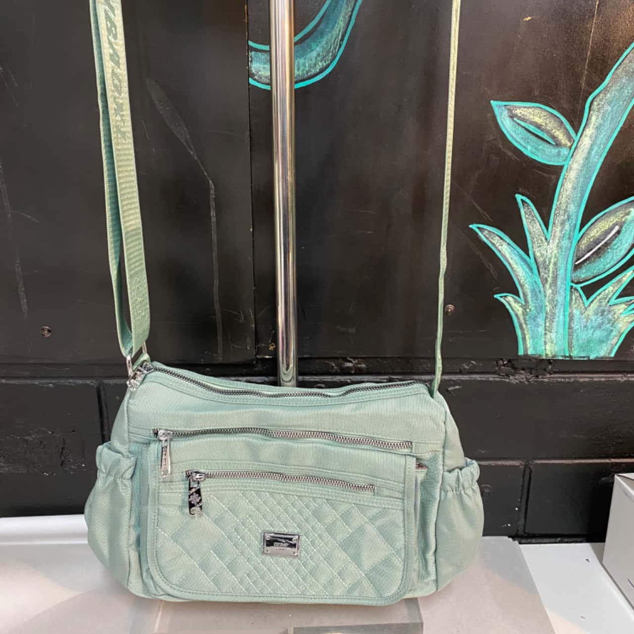 Chibao Womens Handbag Green BNWT(s)