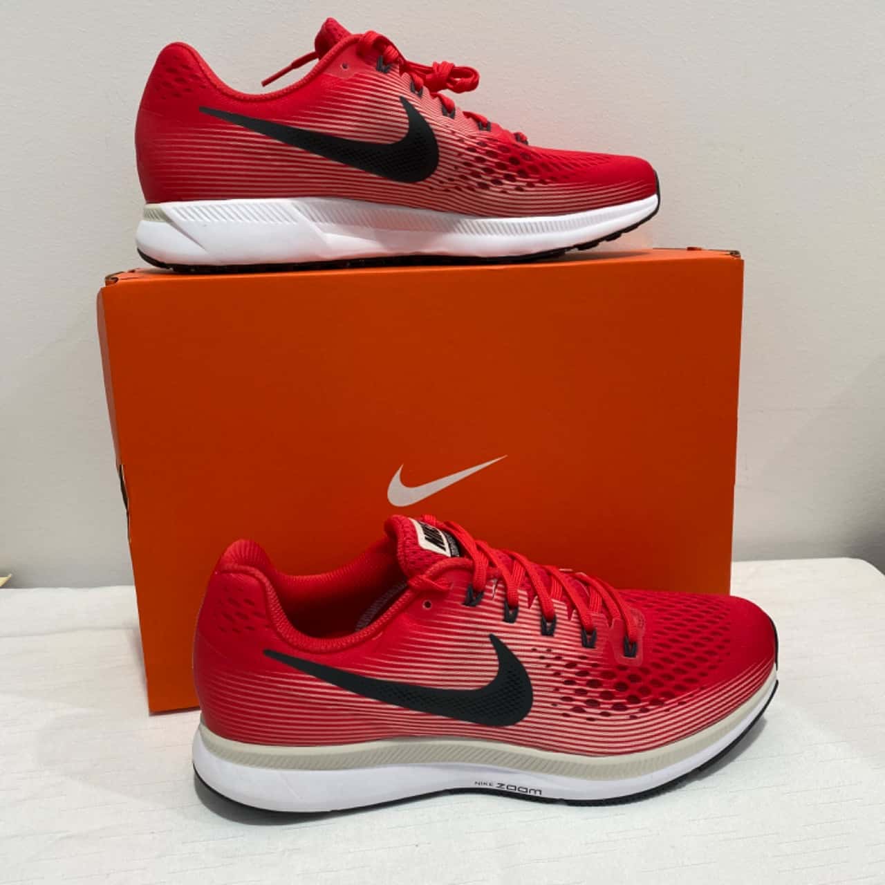 Nike Air Zoom Mens Runners Size: US-10.5 Red (s)