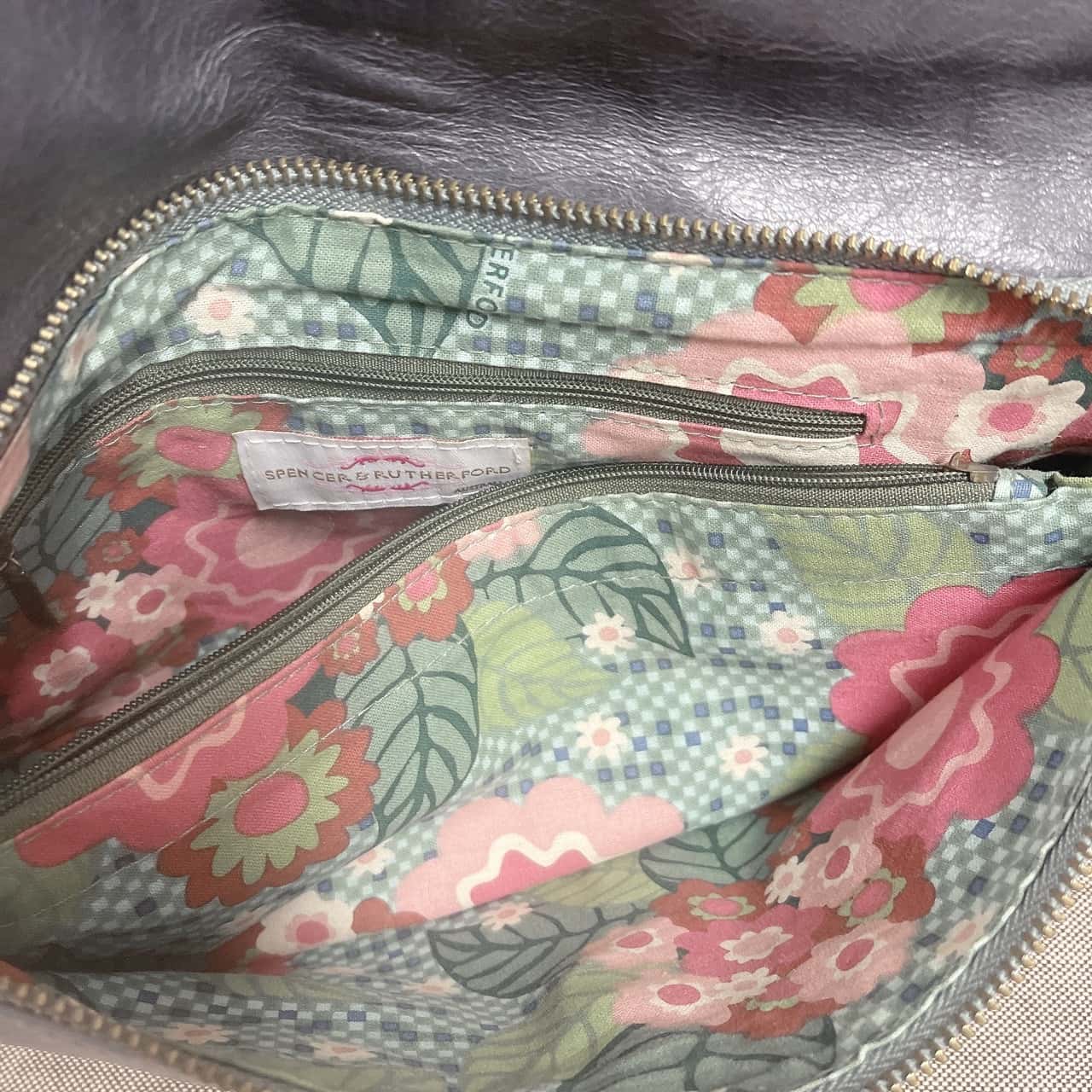 •LAST CHANCE• Spencer & Rutherford Australia Leather Bag (s)
