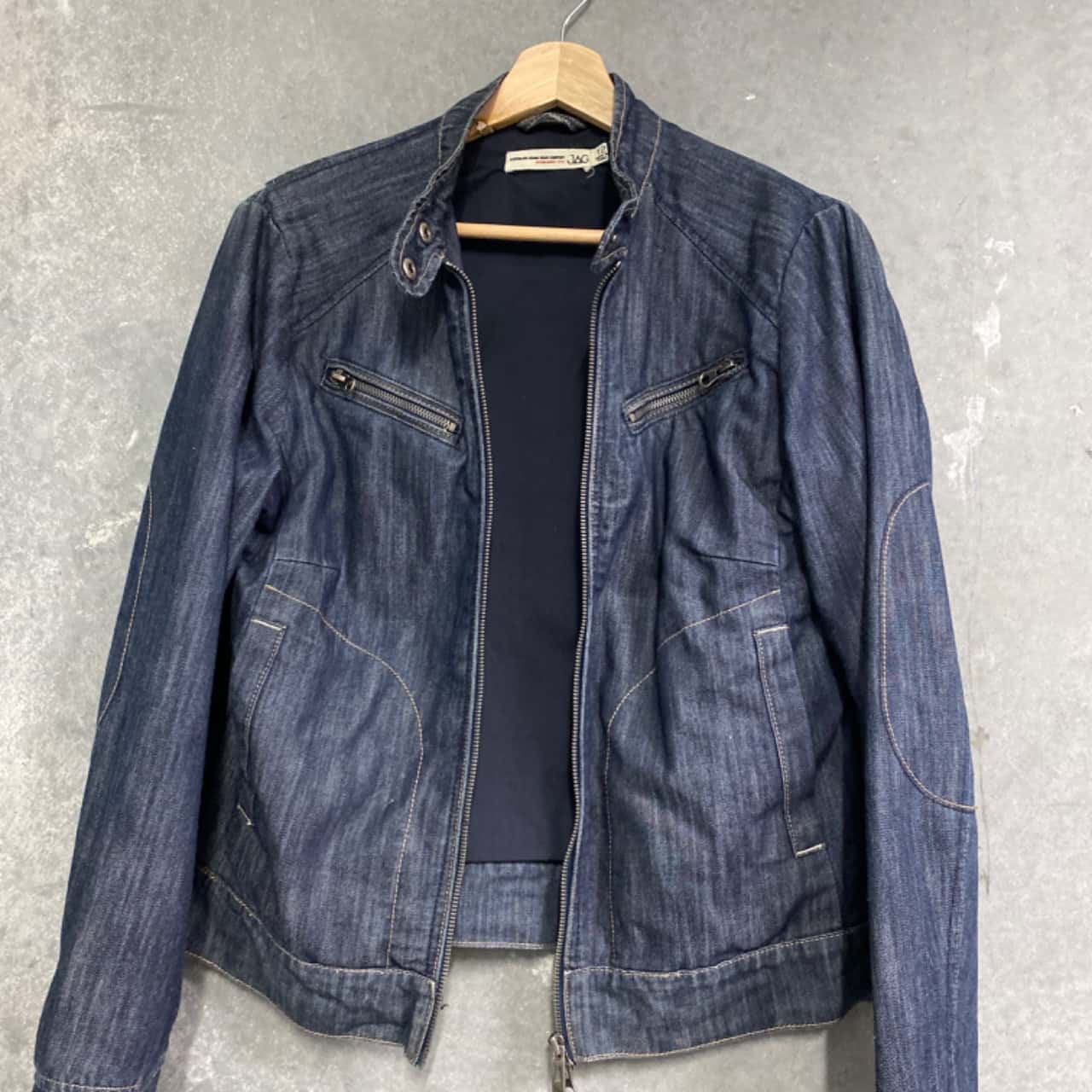 Jag Womens Size 12 Denim Jacket / Front Zipper Blue