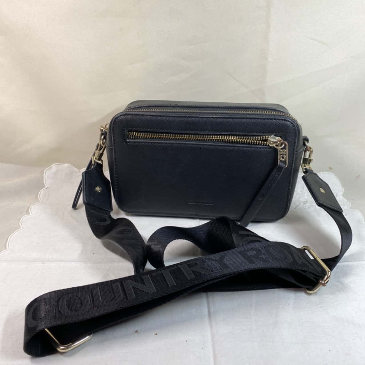 COUNTRY ROAD CORSS BODY CLUTCH BAG BUM BAG(s)