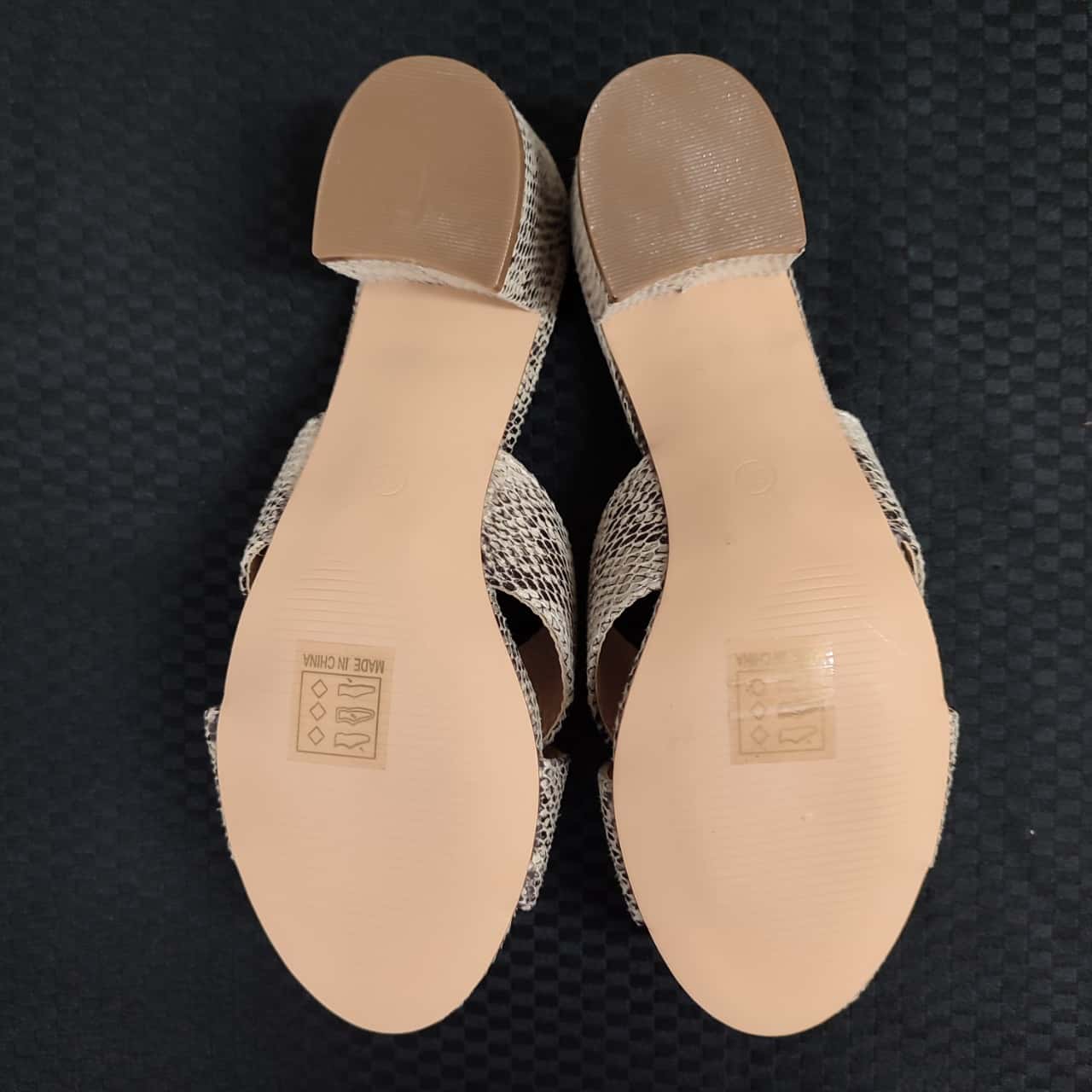 FREELANCE Womens Size 38 Beige Snake Slip On Heels BNIB