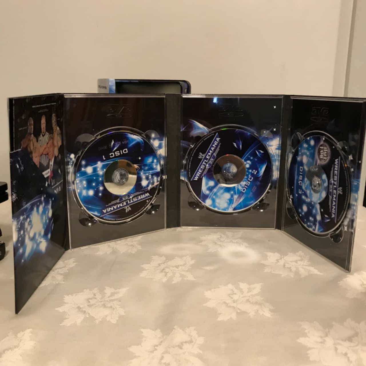 3 Wrestling DVDs Box Set in Collector Tin WWW Wrestlemania 23(s)