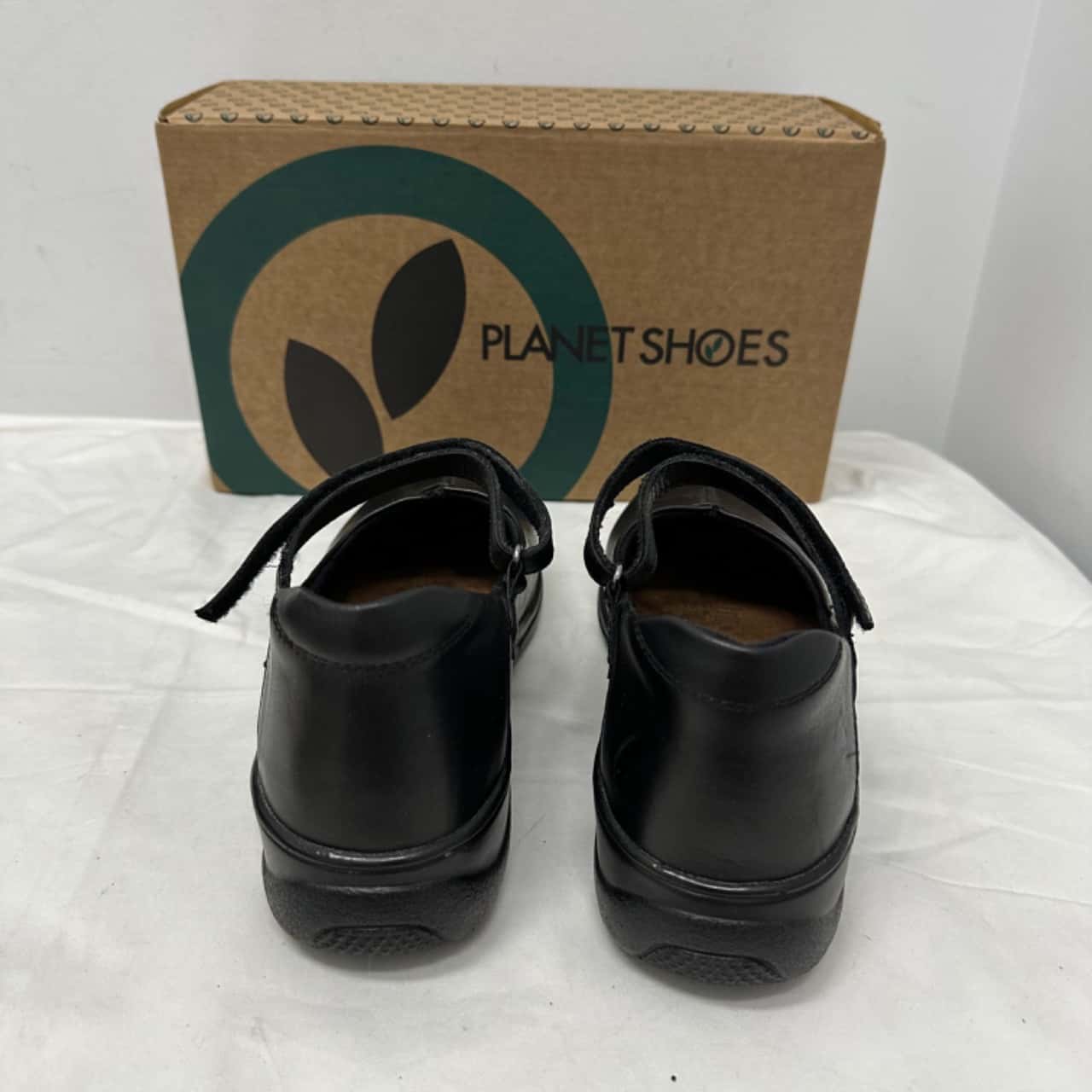 Planet Shoes Womens Mary Jane size 8 Black Leather(s)