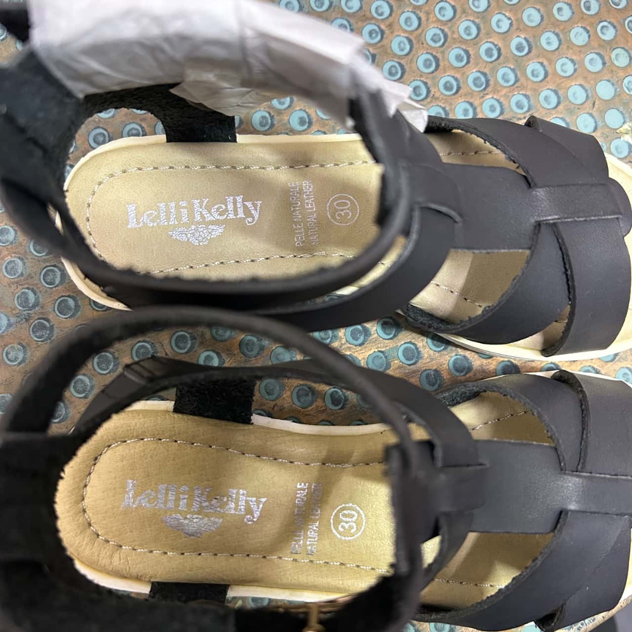 New With Tags LELLI KELLY Girl's Size 30 Lavinia Leather Sandal Beige / Black