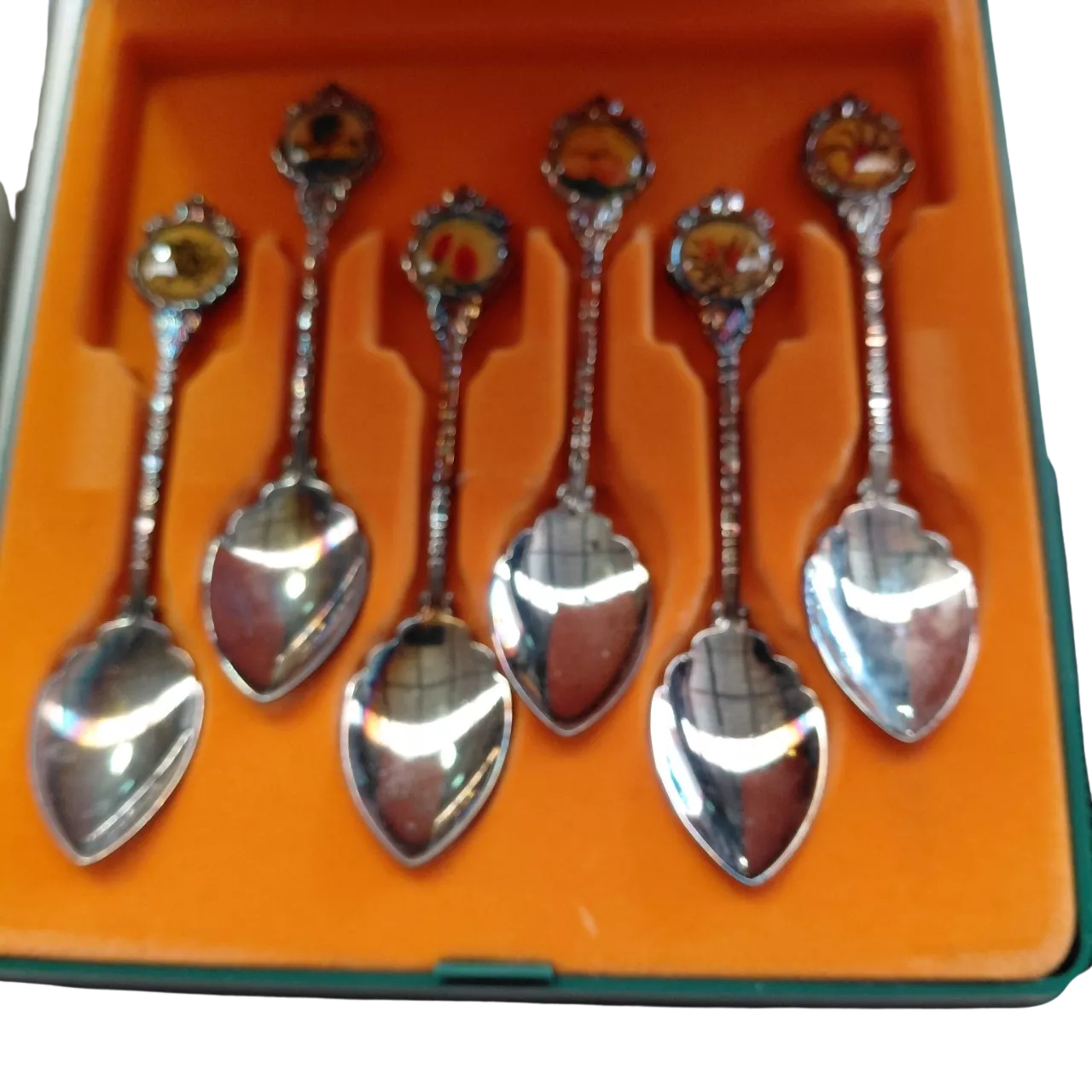 Perfection Souvenirs Teaspoons - New Without Tags | Salvos Stores