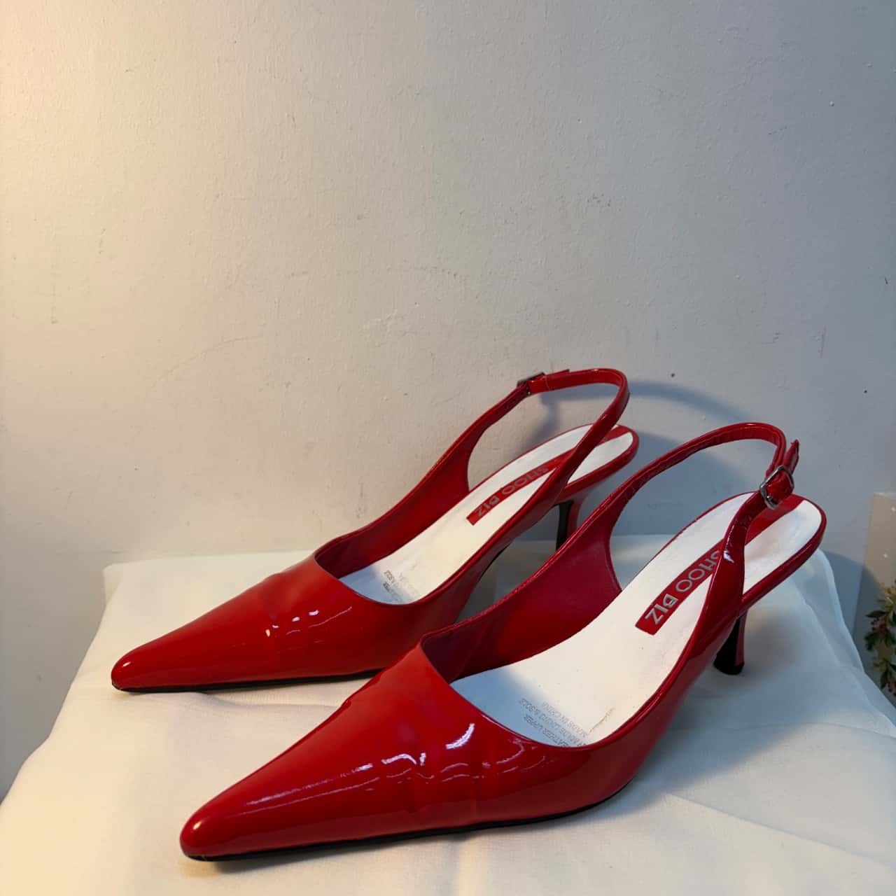 Red - Retro Heels - Point Toe