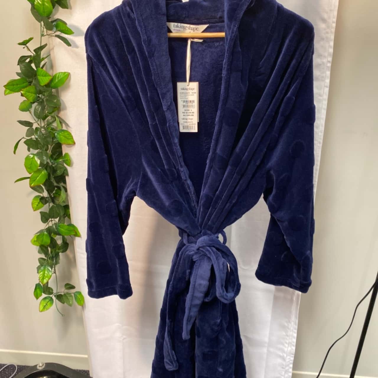 Taking Shape Dressing Gown Size L(s)