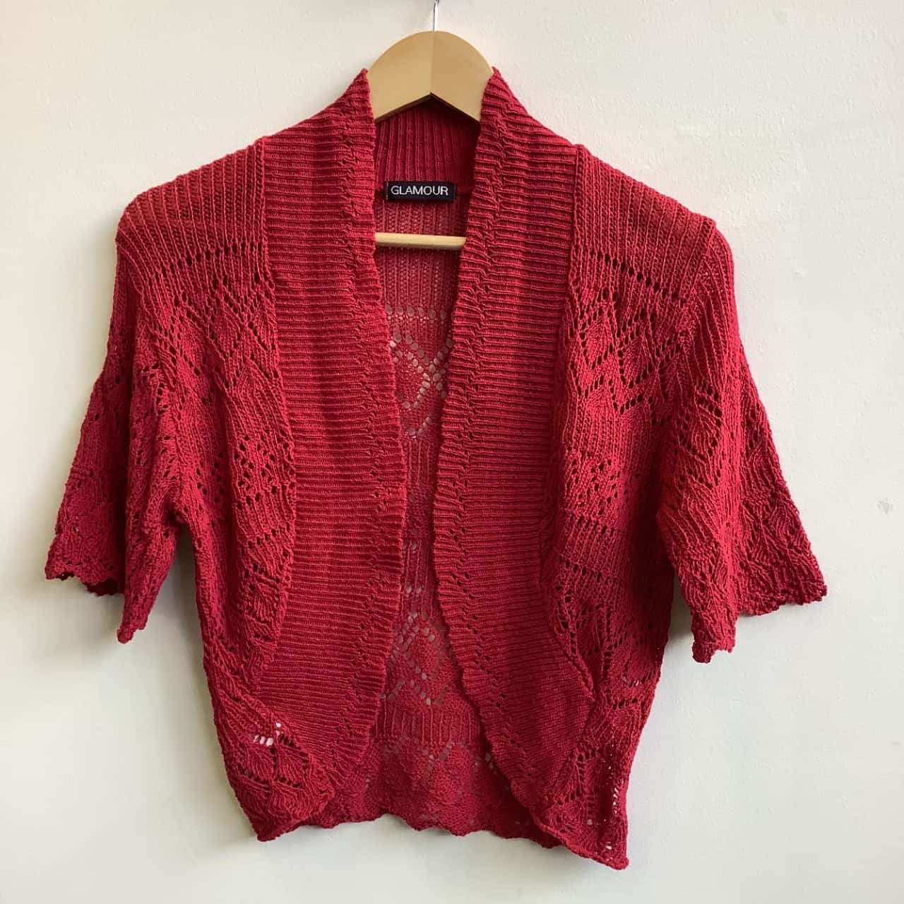 CLEARANCE SALE !! Glamour Womens Open Knit Shrug Size S Red (s)