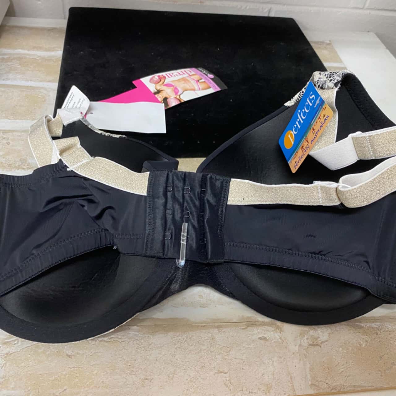 Womens Size 36DDD Black / White Bra Perfects RRP $39