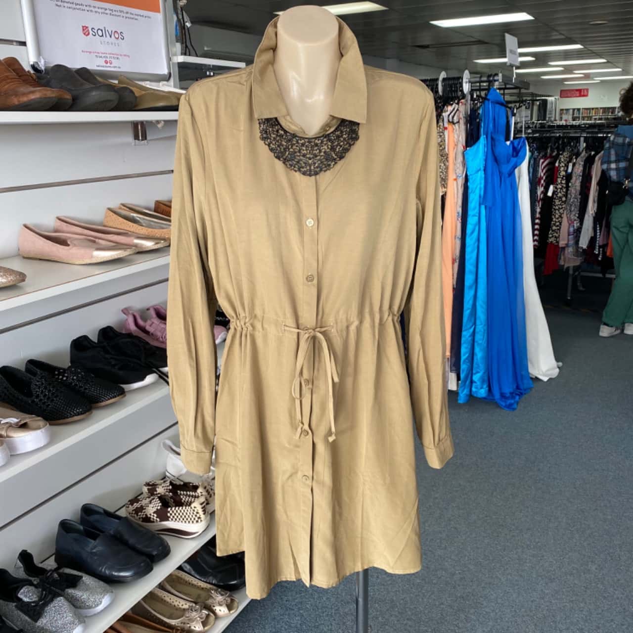 Womens Mid length Draw String Dress Size L Gold