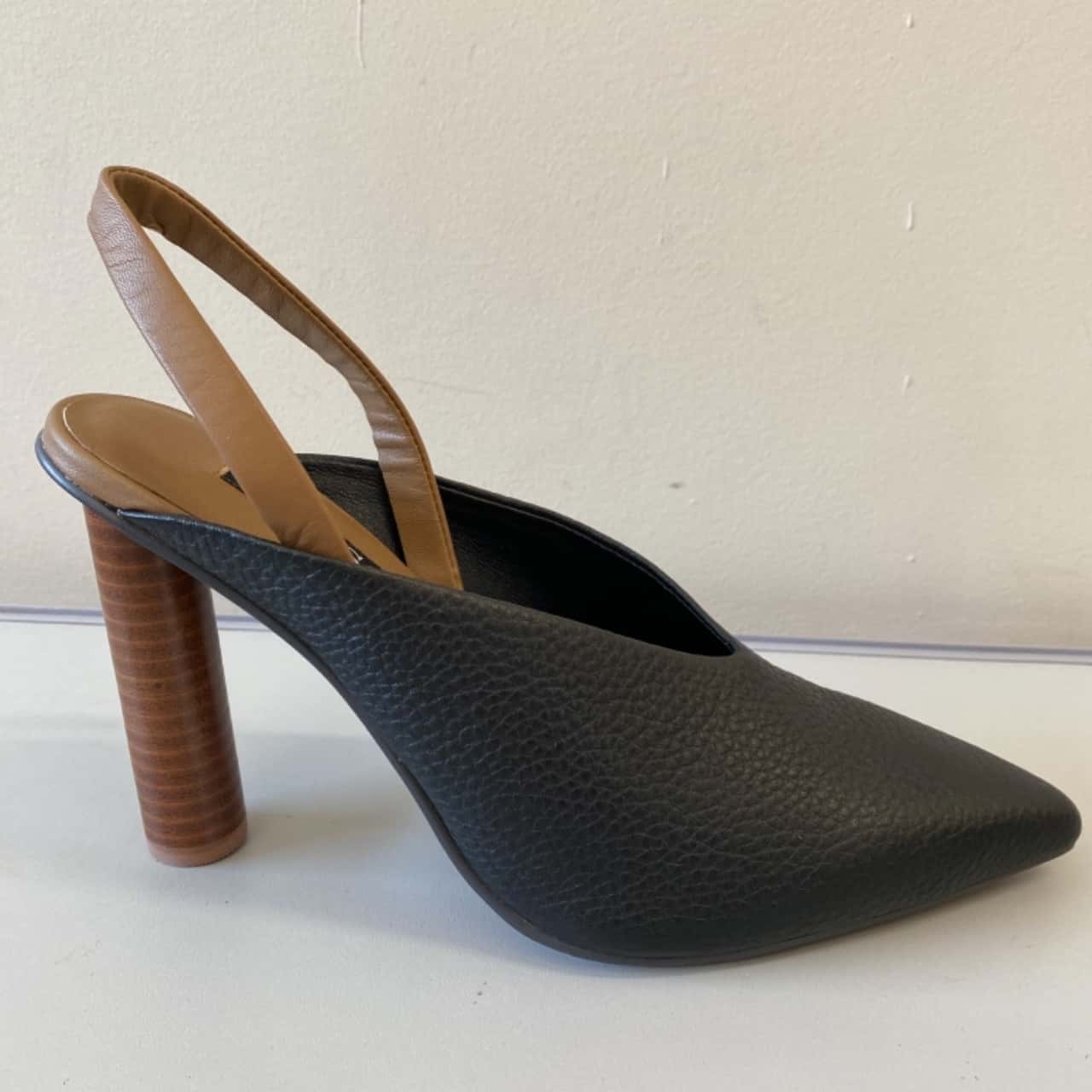 Senso Women's Size 39 Leather Black And Brown Shoe(s)