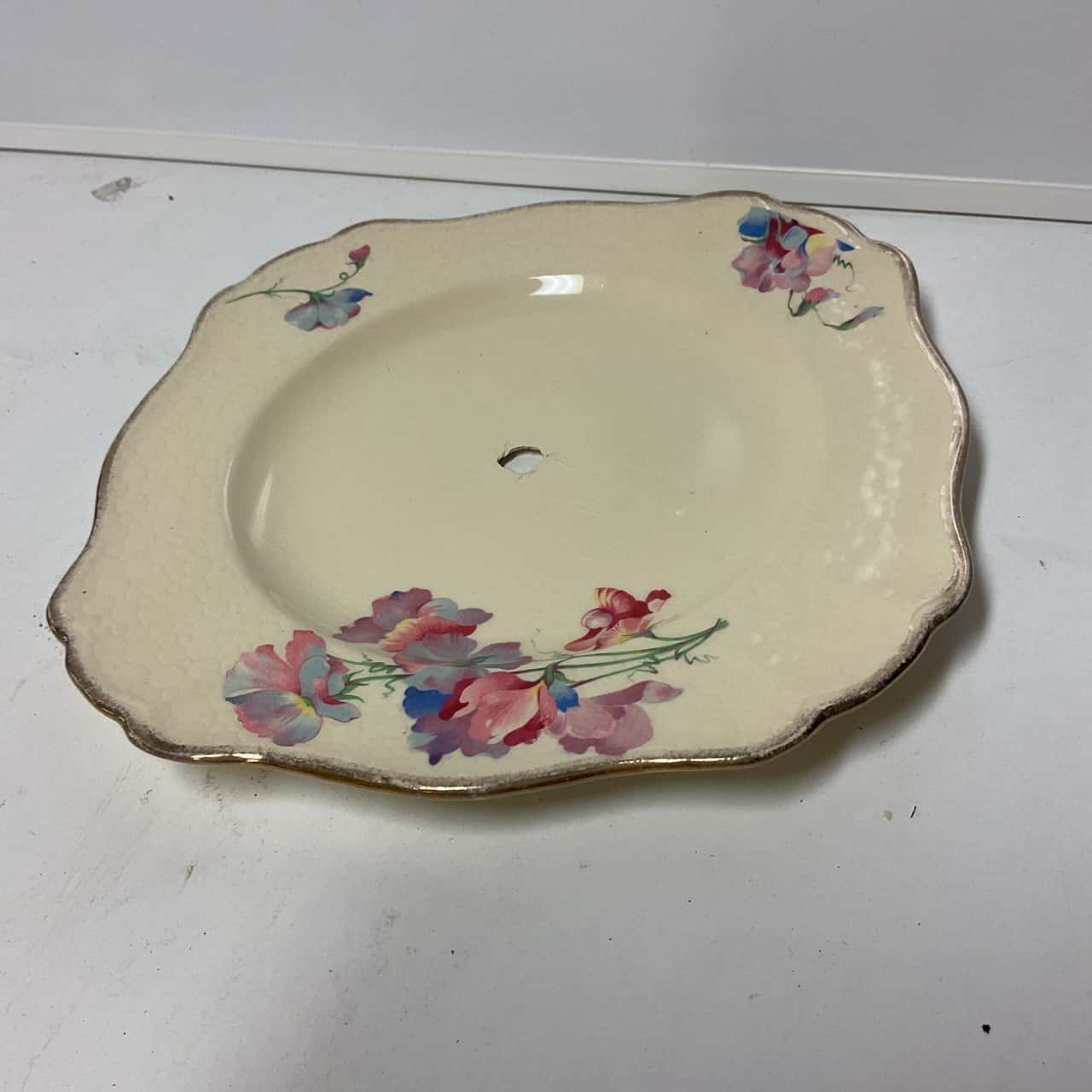 Vintage j And G meakin sunshine sweet pea square plate