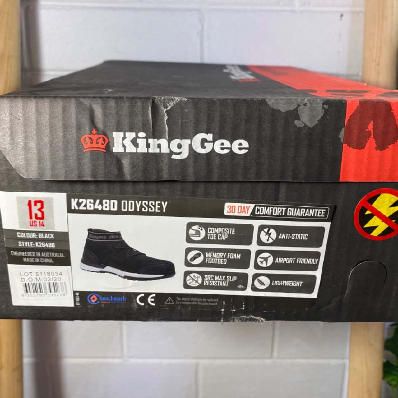 KingGee Mens Safety Shoes Size 13 / 14 Black/ White BNWT (s)