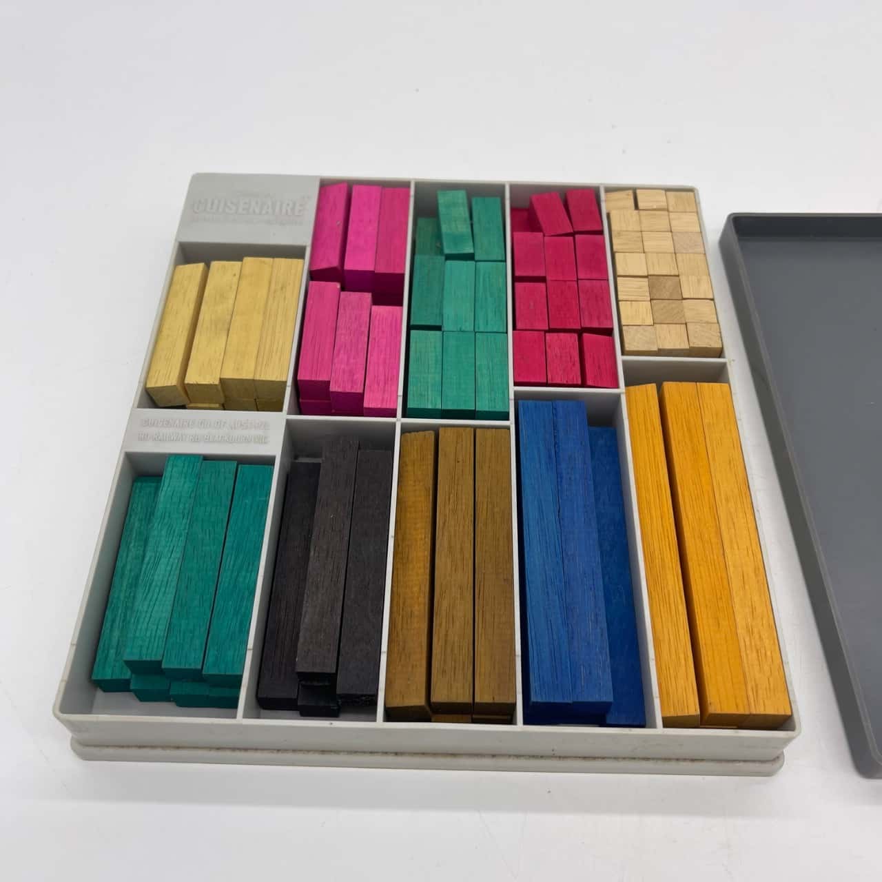 Original Cuisenaire Wooden Counters Set in Plastic box [B#12](s)