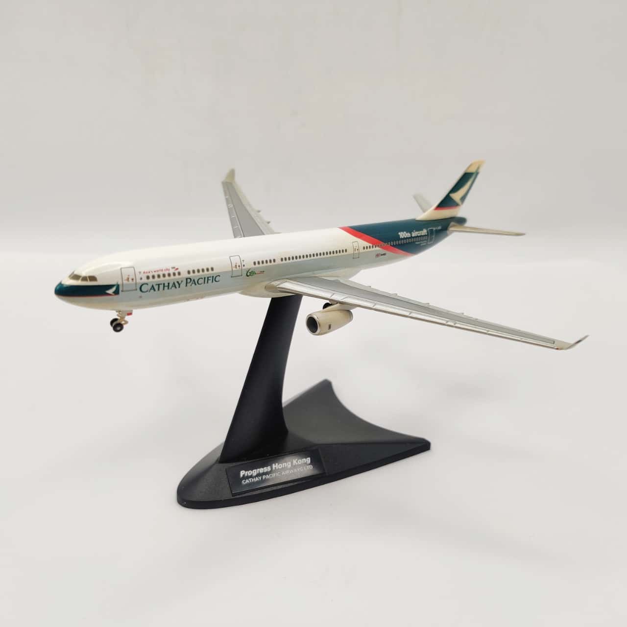1/500 HERPA 502269 AIRBUS 330-300 CATHAY PACIFIC 100th AIRCRAFT ...