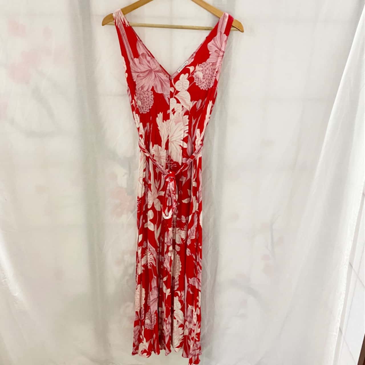 Witchery Womens Size 8 Sleeveless Dress Floral / Red / White (s)