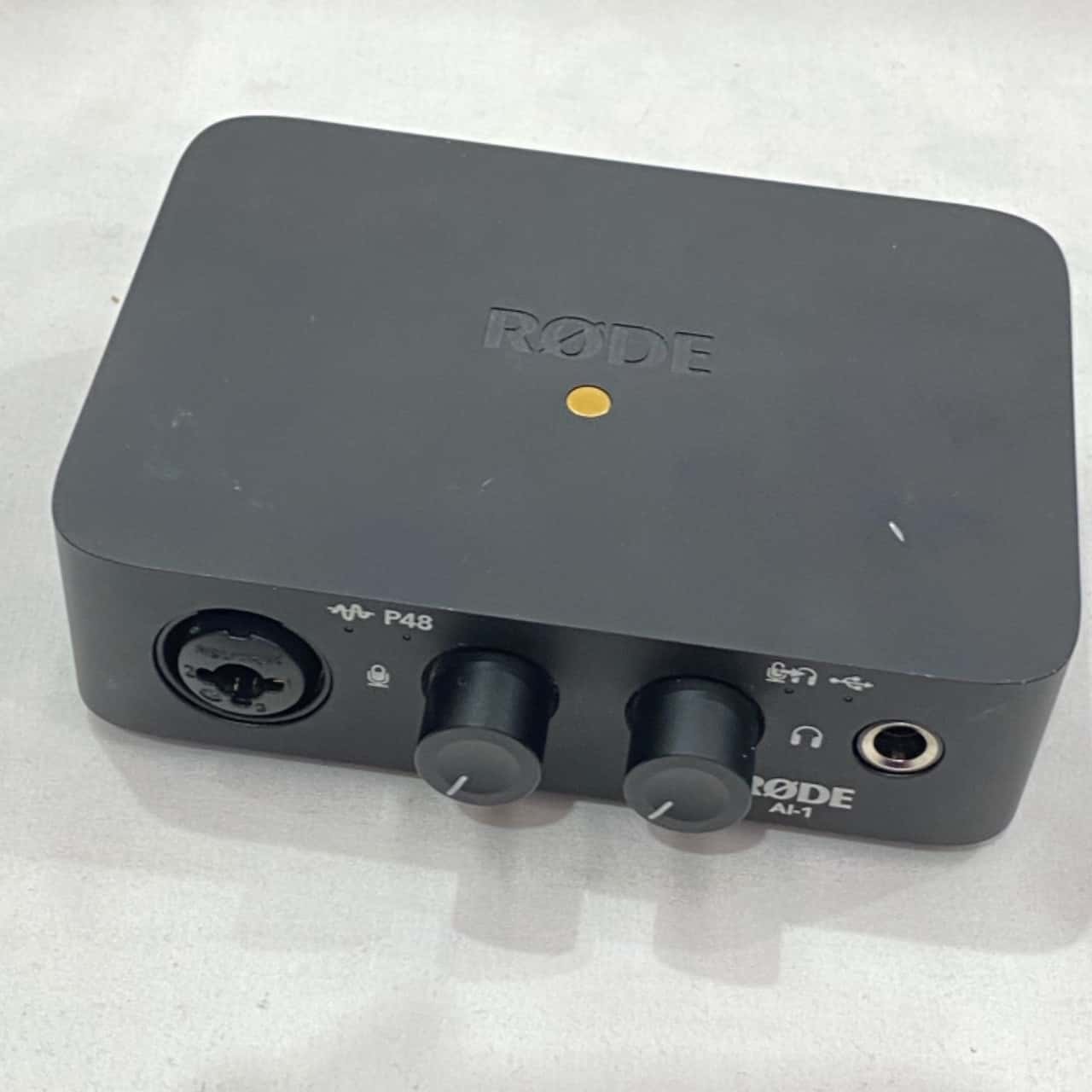 RODE AI-1 Single Channel Audio I/f Mixer For Recording Audio in Studio ...