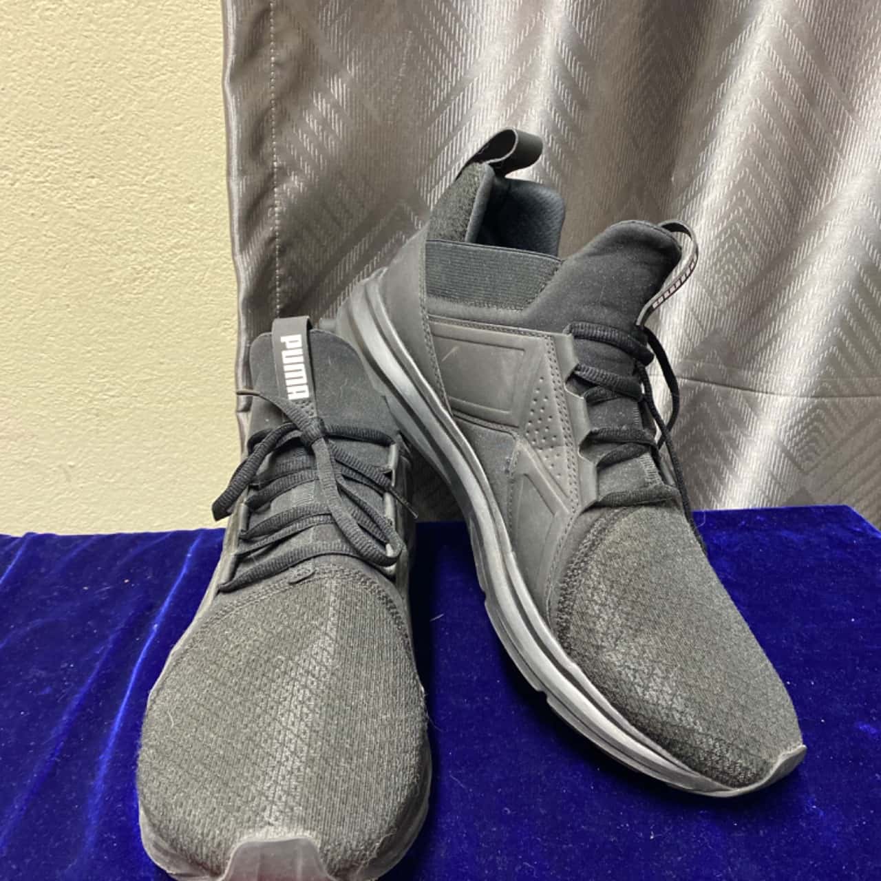 PUMA Men's Black Sneakers Size 12 (s)