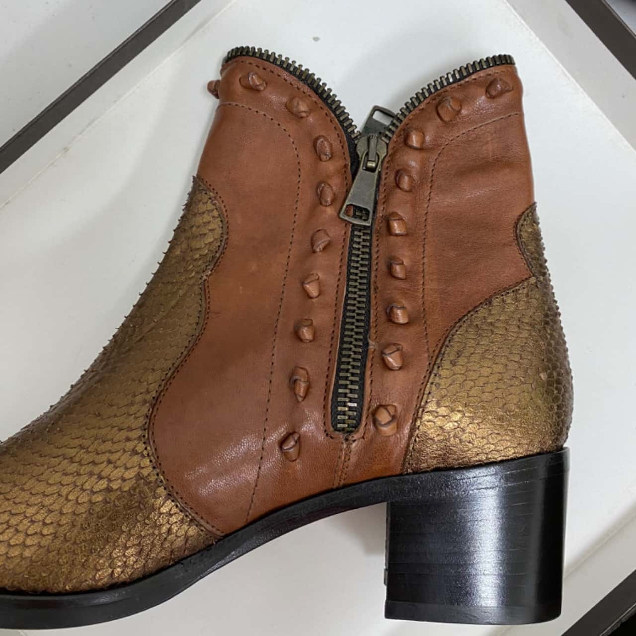 Florsheim Womens Size 38 Brown Leather Clara ankle boots (s)
