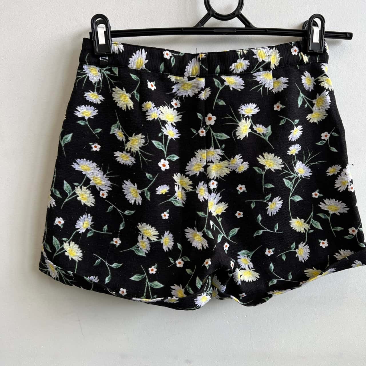 Peter M Girls Size 14yo Floral Shorts Black (s)