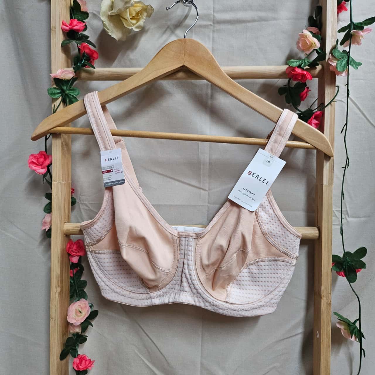 Womens Berlei Pink/White Bra Size 12E RRP $64.95(s)