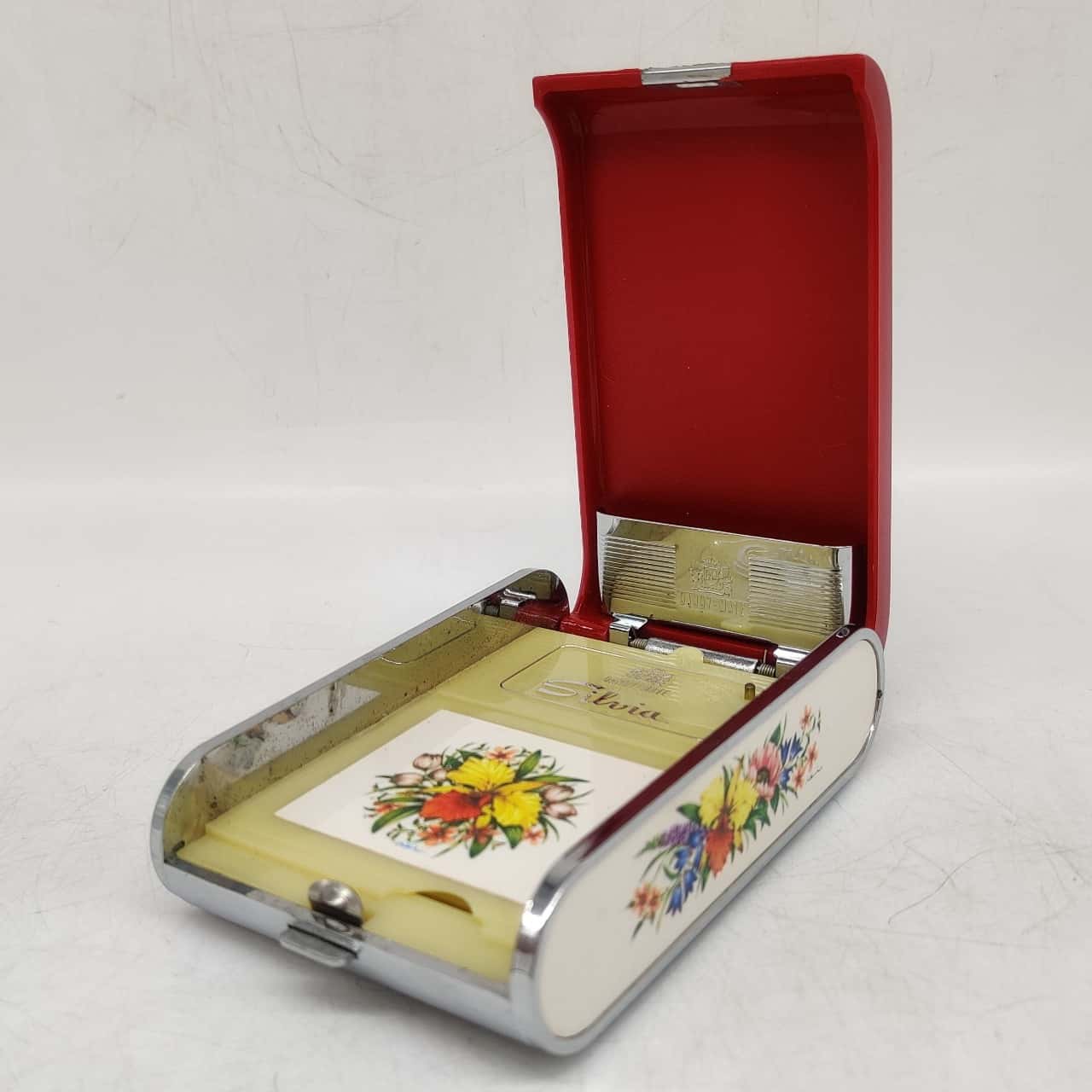 Dandy Mate Silvia-Lady Mate Co LTD Musical Cigarette/Compact Case With Floral Decorations(s)