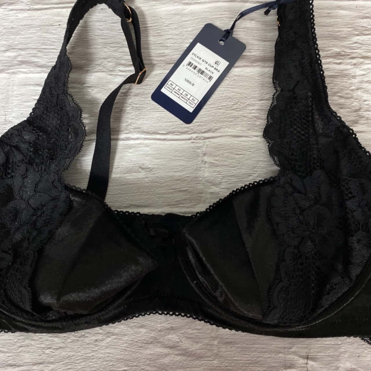 Fox Royal Size 12 DD Black bra new (s)
