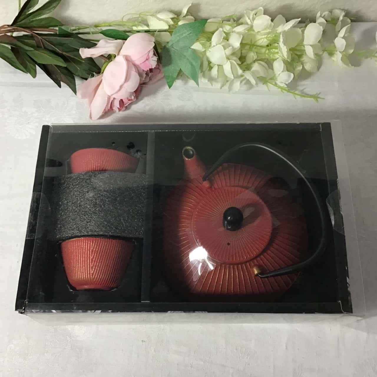 Crofton Chef's Collection Red / Gold Cast Iron Tea Set (new in box)(s)