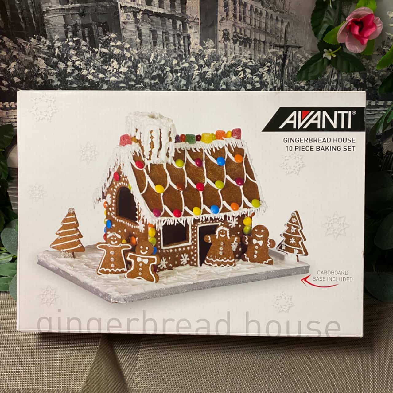 Avanti - Gingerbread House 10 piece baking set(s)
