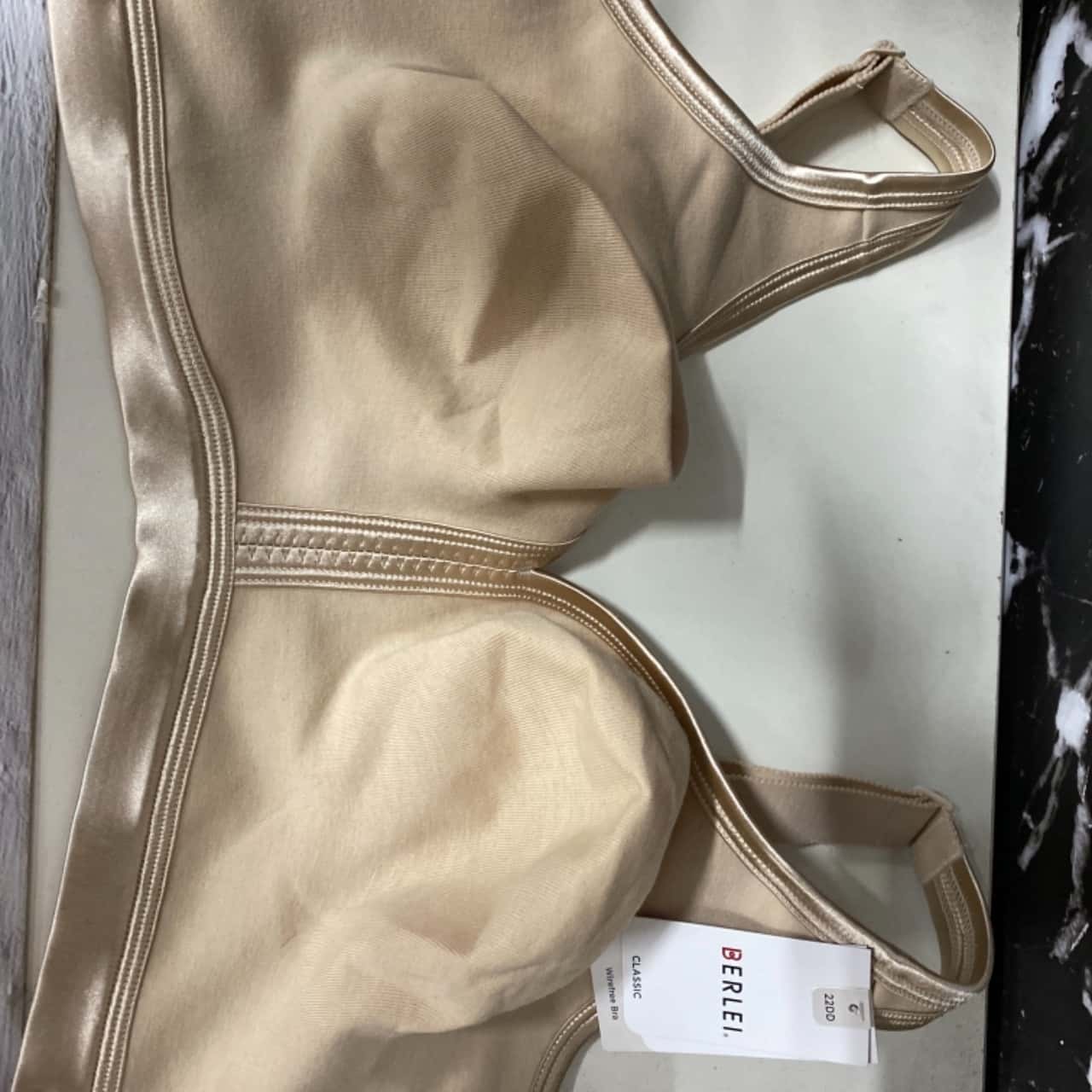 Berlei classic wire free Size 22 DD Nude bra new (s)