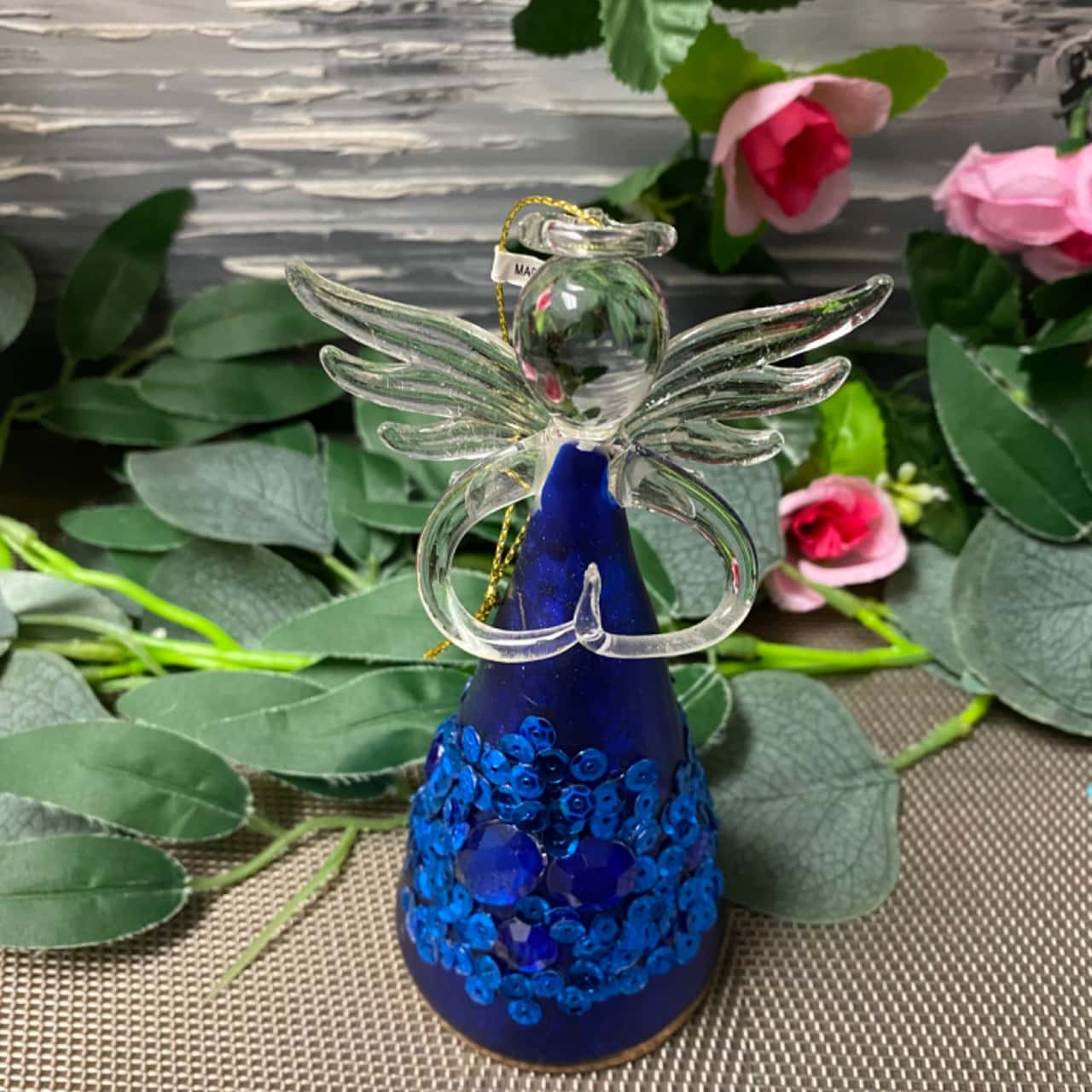3x stunning beautiful hanging angles- please read description(s)