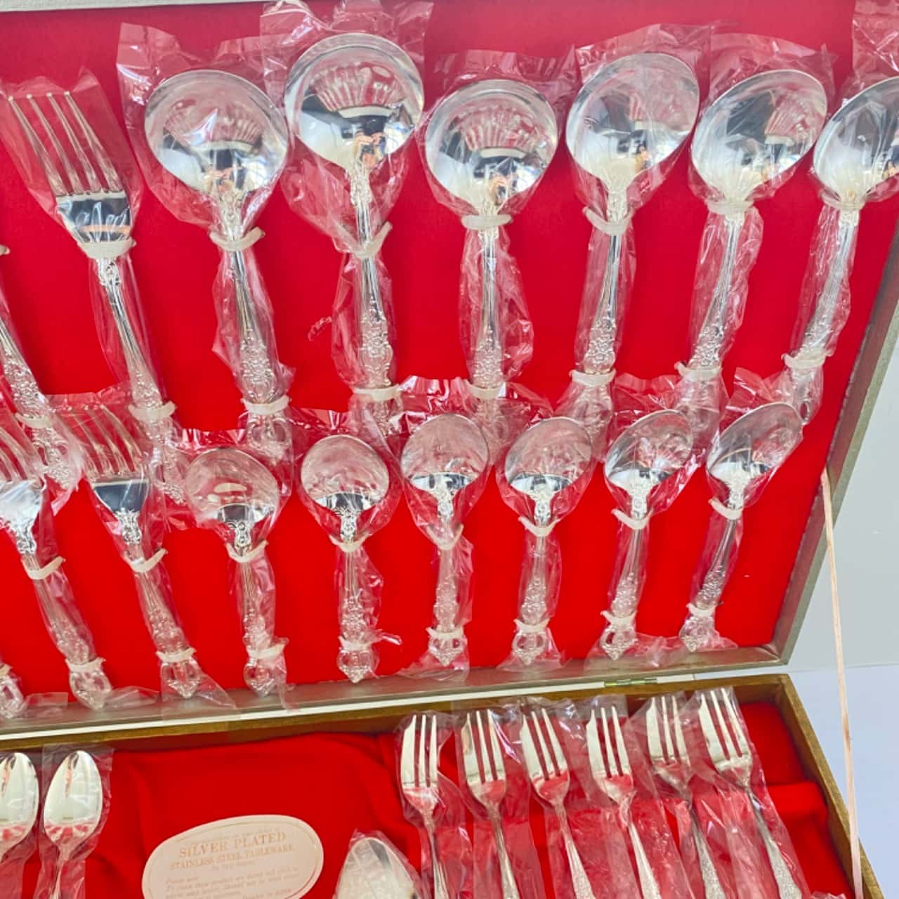 51 Pieces Silver Pleated Stainless Steel Tableware By Sirp Import ...