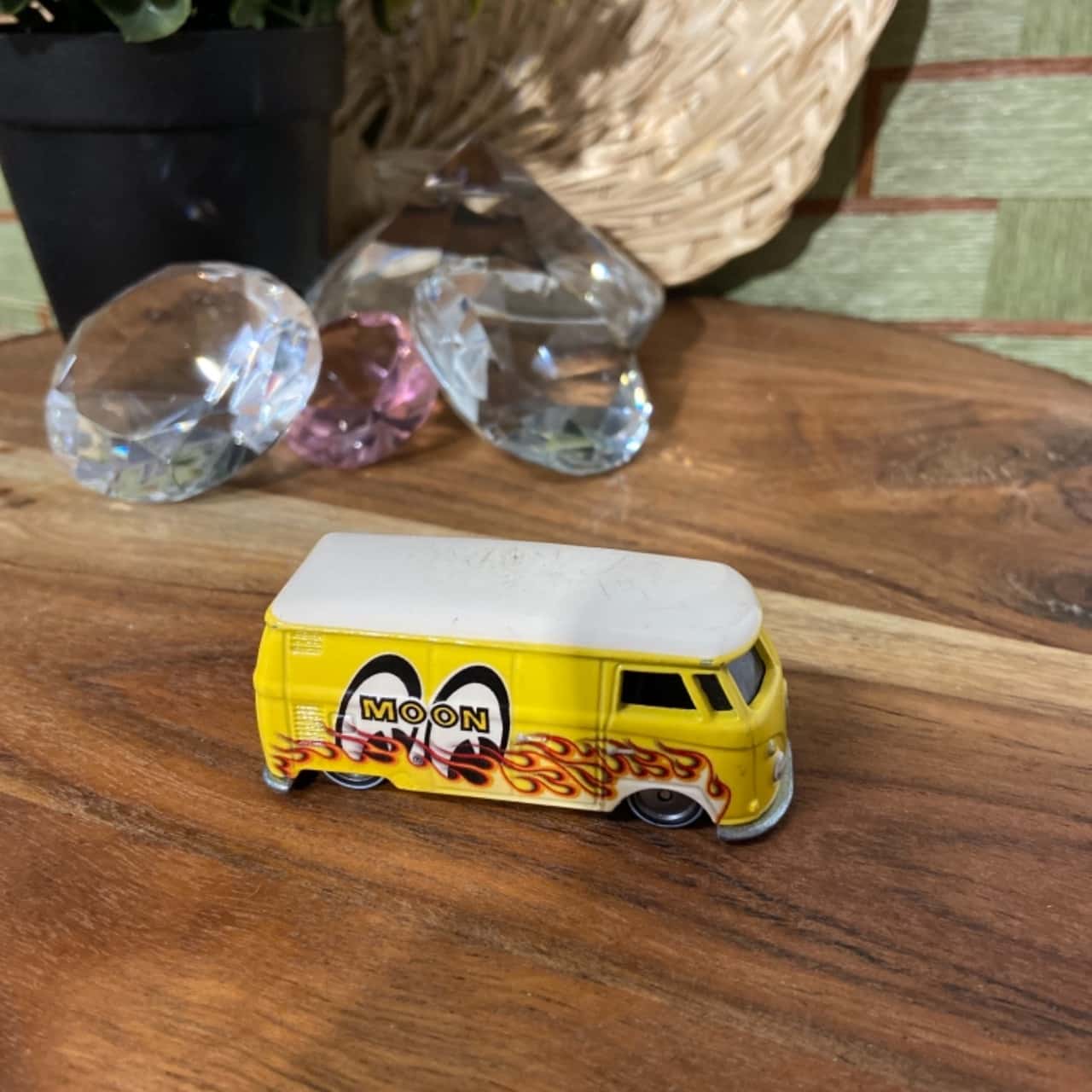 HotWheels Volkswagen T1 Panel Bus Moon(s)