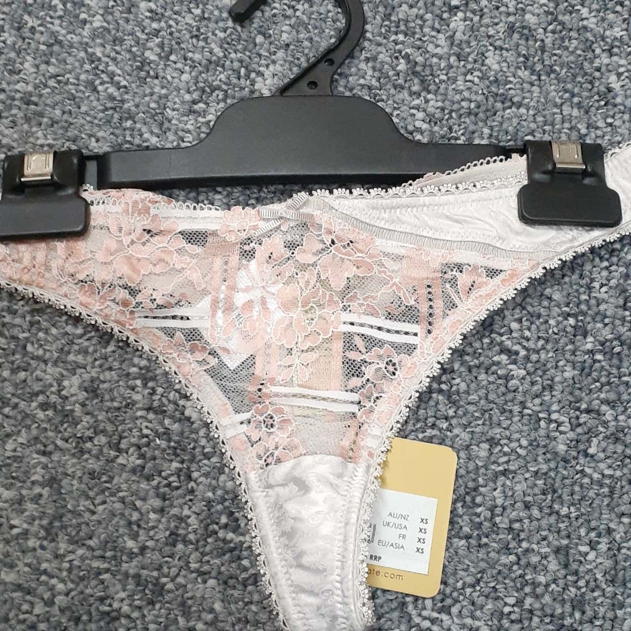 BRAND NEW Pleasure State Womens Size XS RRP49.95(s)