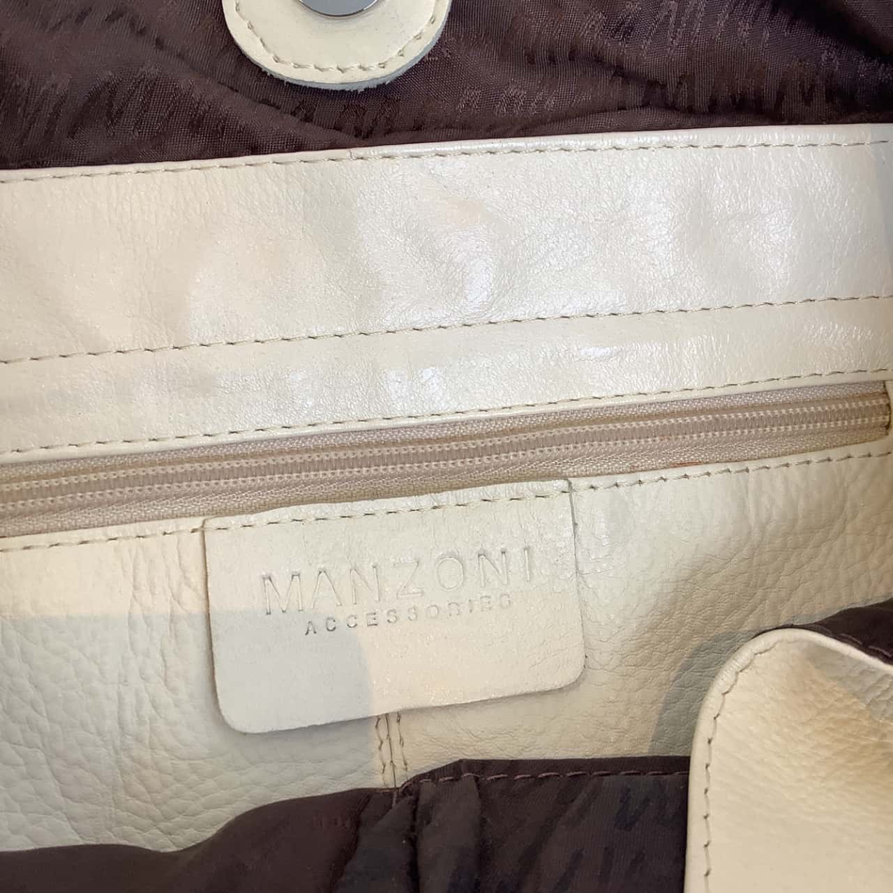 Manzoni Womens One Strap Shoulder Bag Cream (s)