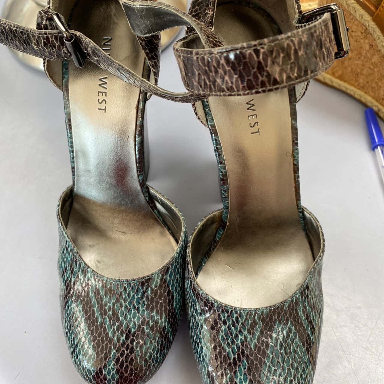 Nine West Snake Skin Size 6.5 Pltforms