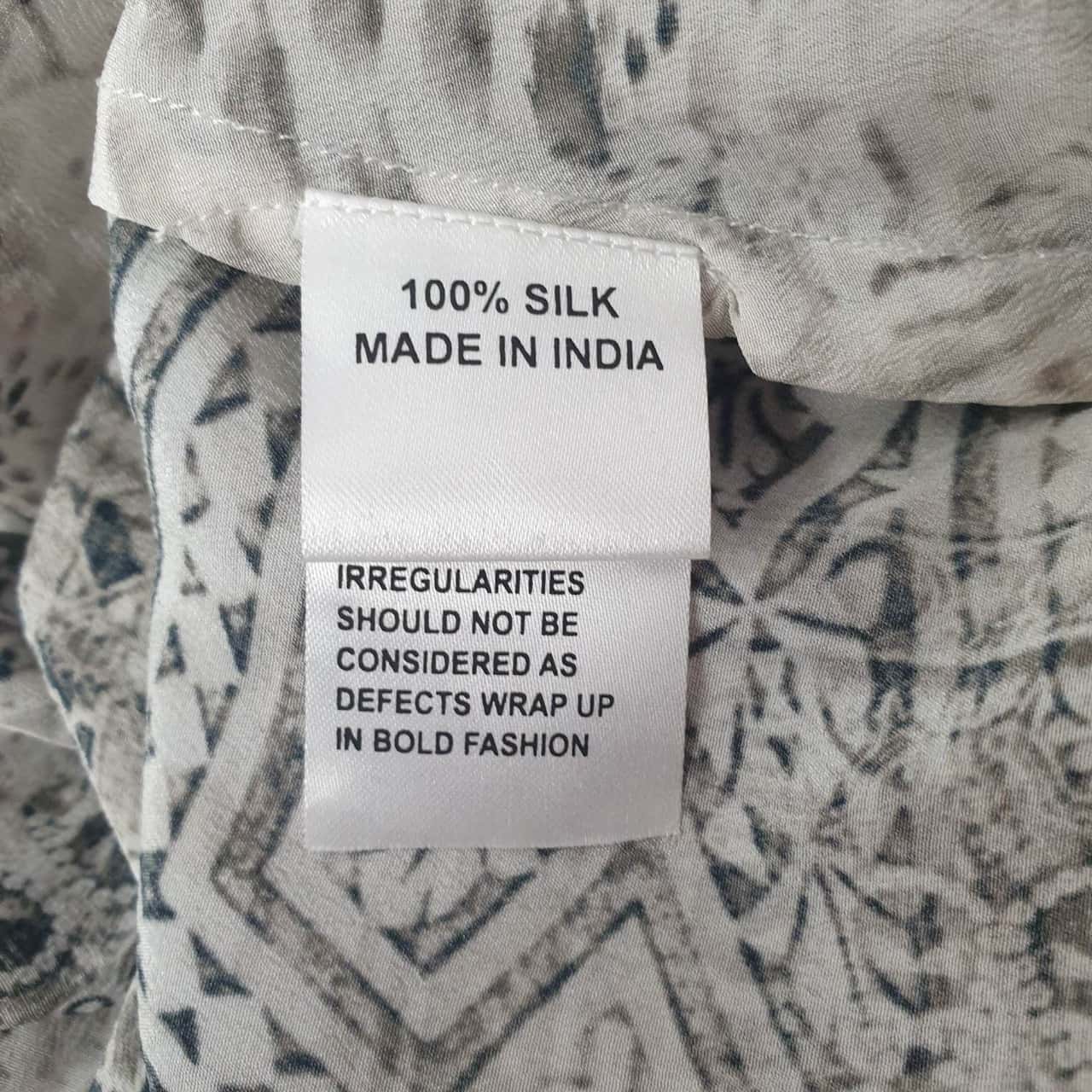 INOA 100% Premium Silk Exquisitely Stunning Grey & White Aztec ...