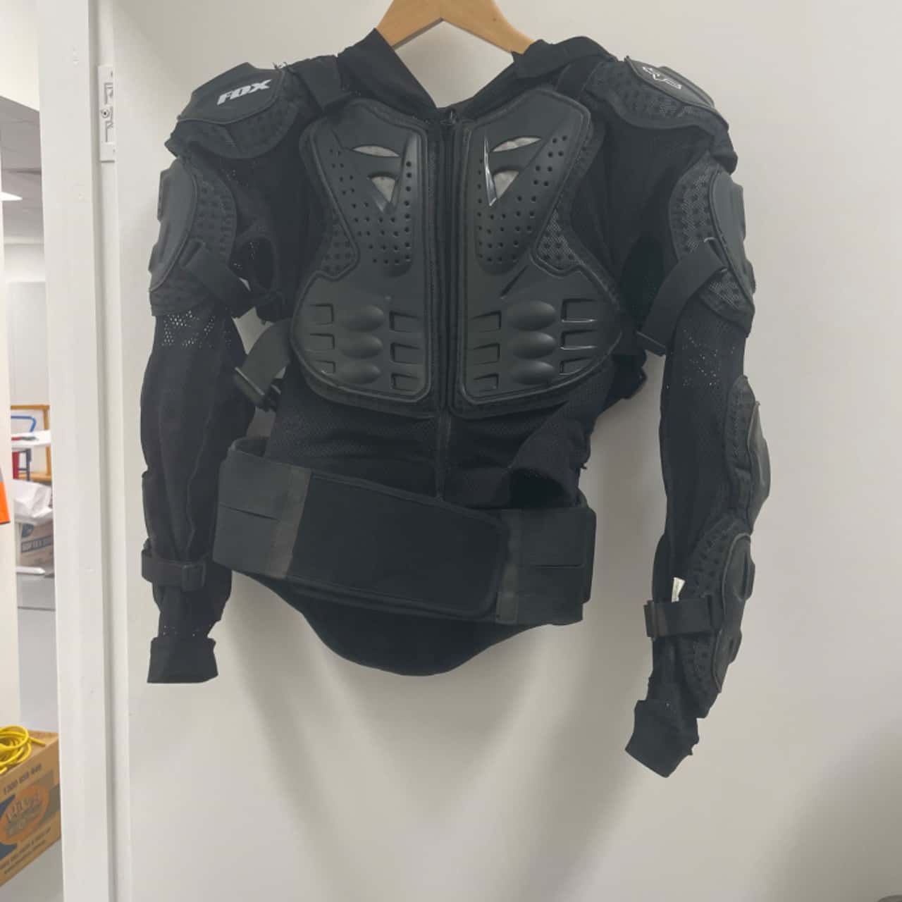 FOX TITAN SPORT JACKET BLACK BODY ARMOUR, Adult Size Small(s)