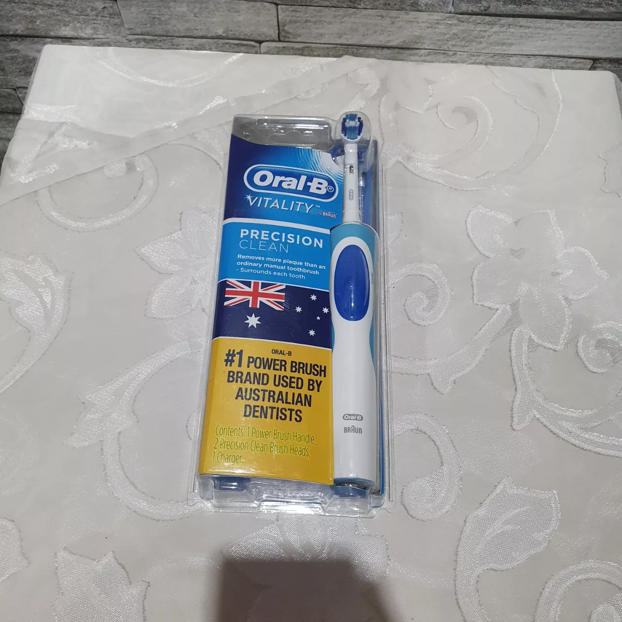 Oral-b vitality electric toothbrush precision clean - New Without Tags ...